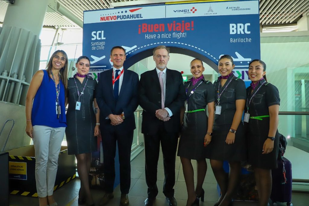 Chilenos eligen volar en Fiestas Patrias: Pasajeros aumentan en un 41% con respecto a 2021 – SKY ...