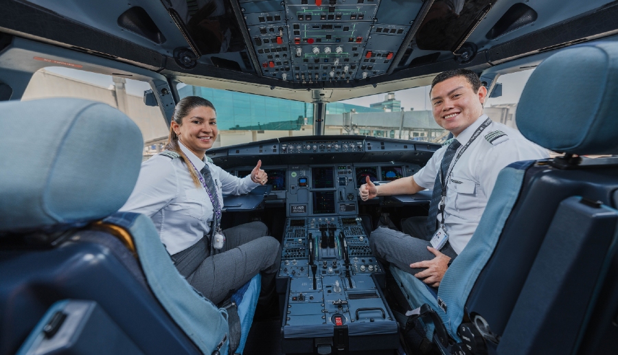 ¿Cuándo y por qué se celebra el Día del Piloto en aviación? – SKY ...