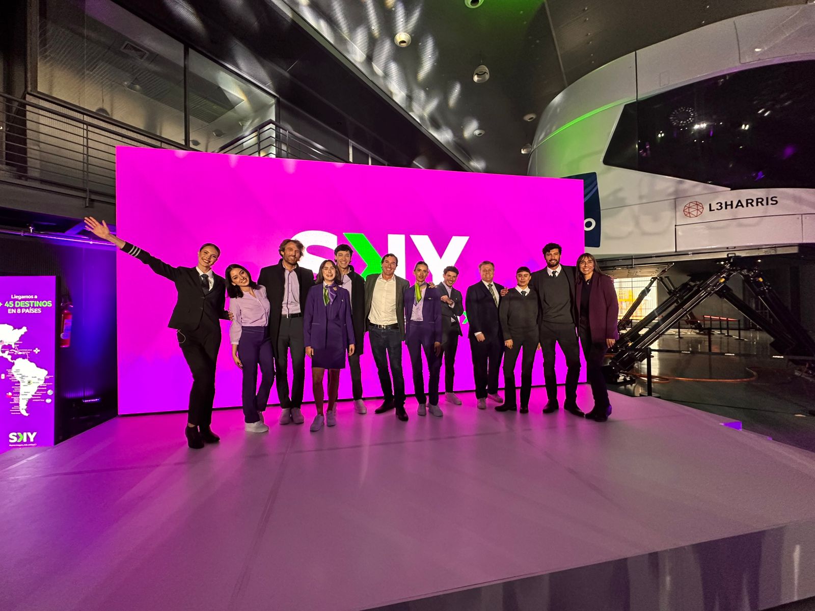 SKY revoluciona la aviación con nuevos uniformes: innovación y confort ...